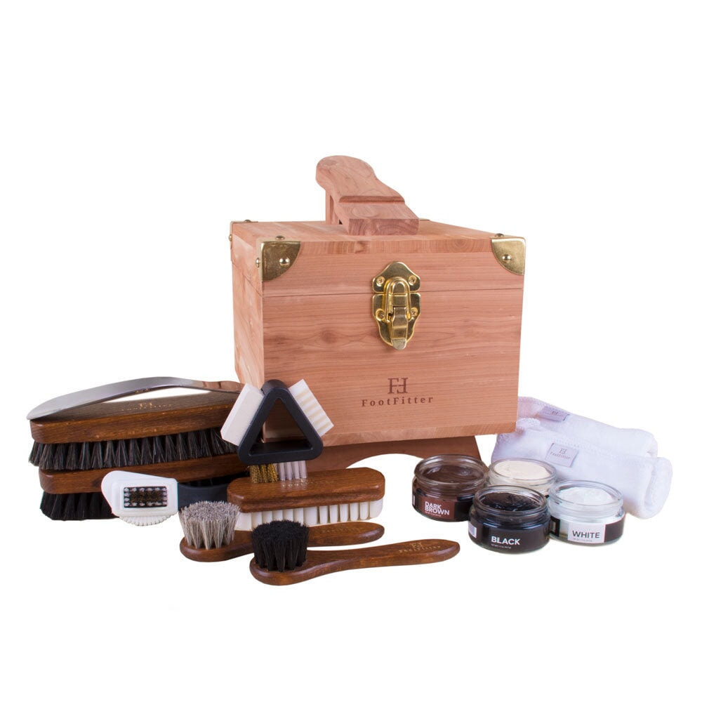 Grand Cedar Shoe Shine Valet Set with Shoe Cream | FootFitter