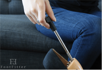 How to Use the FootFitter 1"-3" High Heel Shoe Stretcher | FootFitter